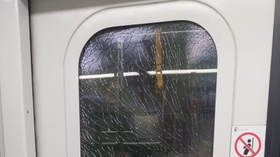 Kaca Kereta Api Srilelawangsa Retak akibat Dilempar Batu, KAI Bandara ...
