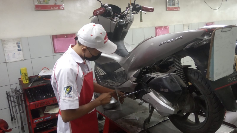 Begini Cara Atasi Rem Blong Pada Motor Matic - Umum - MedanBisnisDaily.com